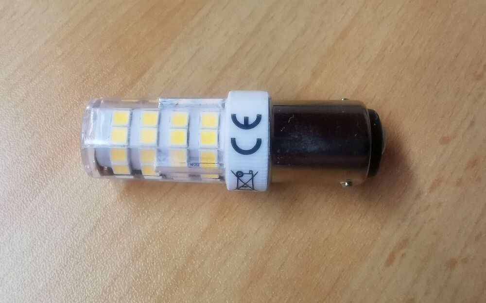 LED Lampe BA15d 2,5 Watt (RIVA) weiß dimmbar Steckfassung - Nähprofi.co